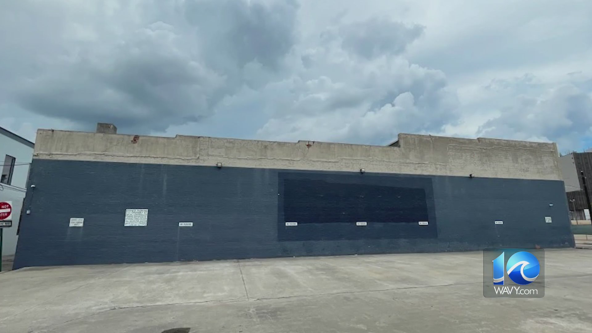 NEON District calling artists to create new mural – WAVY.com