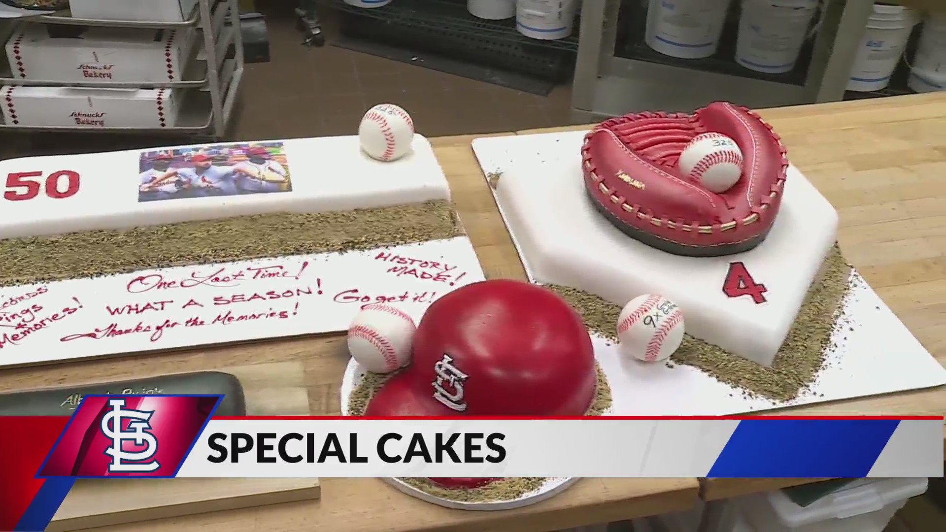 Special cakes for three cardinal players – FOX 2
