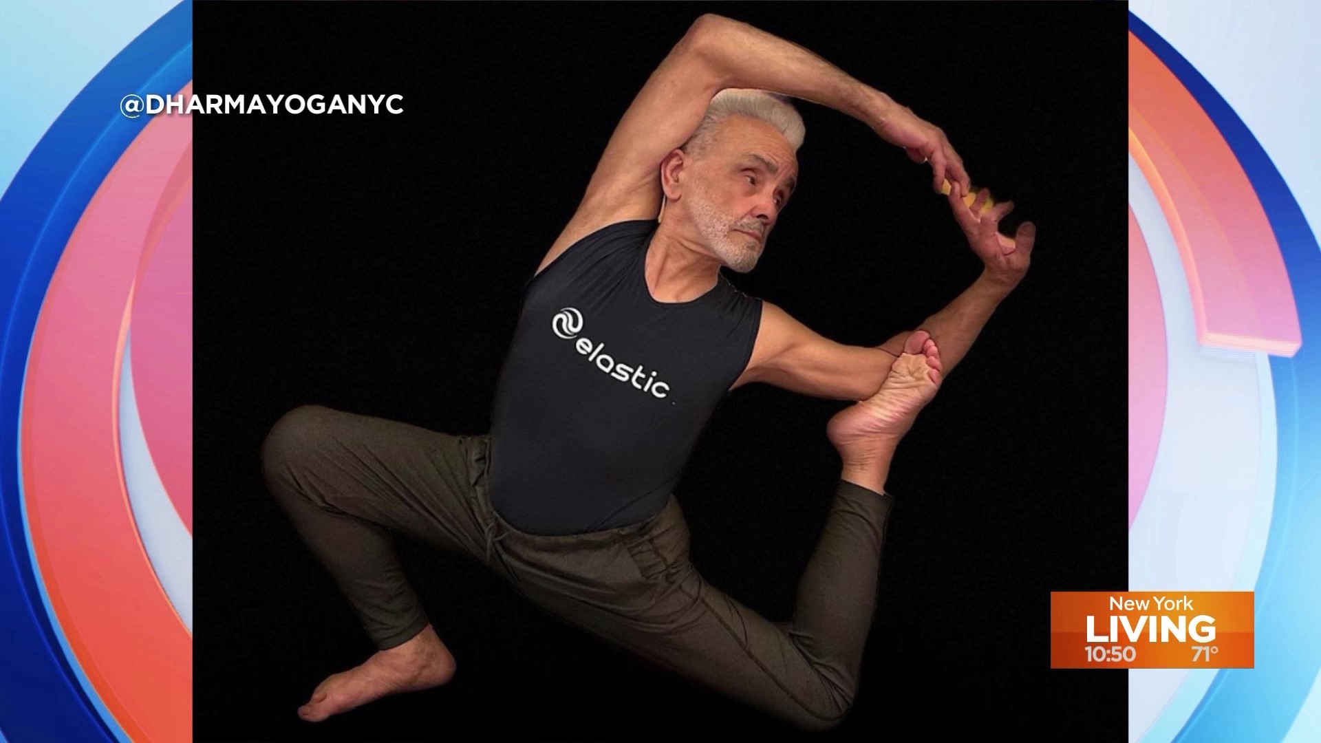 Yogi Dharma Mittra shows some simple yoga poses – PIX11