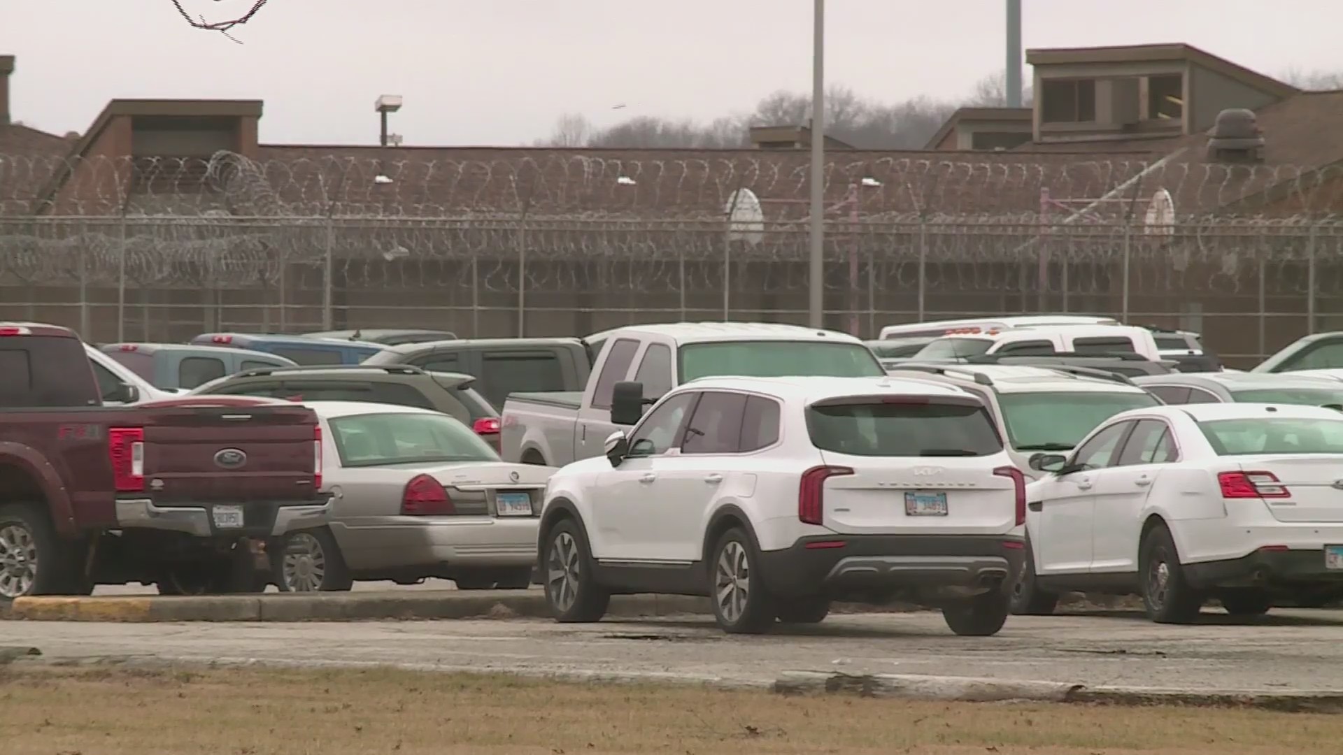 Questions remain about what happened inside Illinois corrections ...