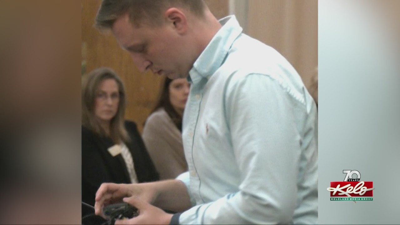 Dakota News Now reporter accused of using Gov. Kristi Noem’s personal number for prank call ...