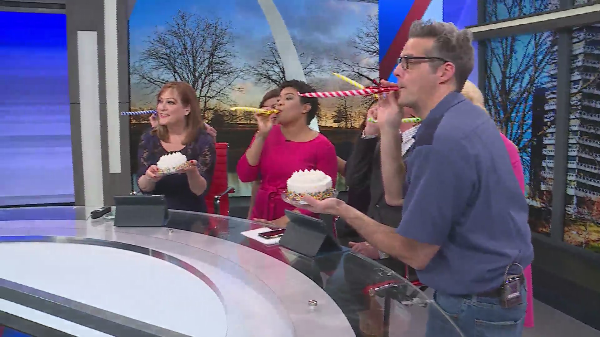FOX 2 celebrates Randi Naughton and Tim Ezell’s birthdays! – FOX 2