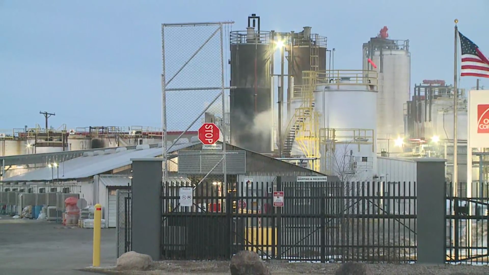 Fire extinguished at asphalt plant – FOX31 Denver