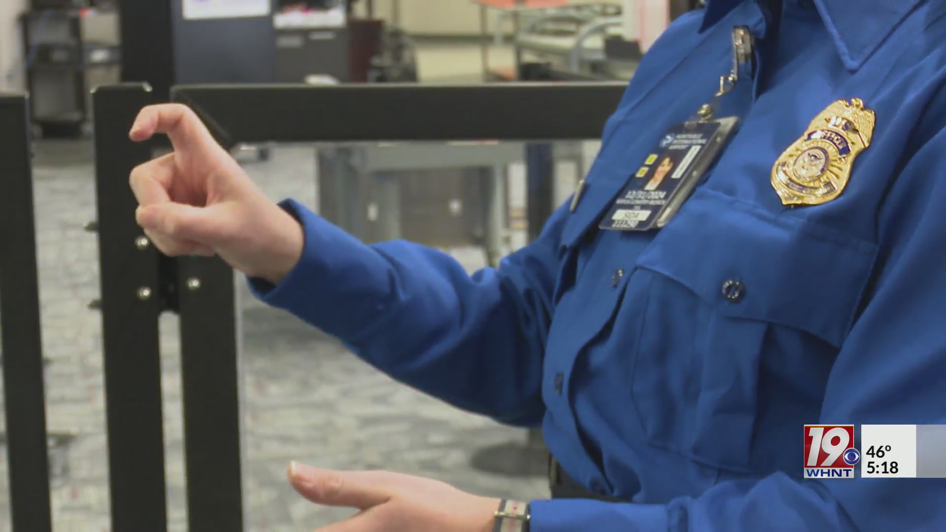 TSA Agent Uses ASL To Communicate | January 31, 2024 |News 19 at 5 p.m ...