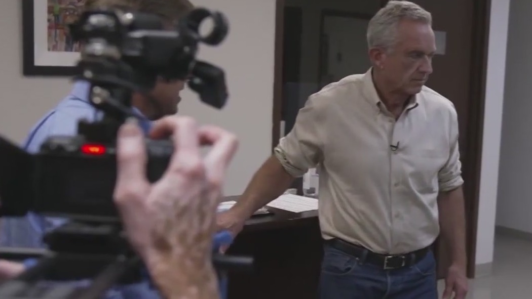Robert F. Kennedy Jr. tours border, calls crisis ‘fixable’ | NewsNation ...