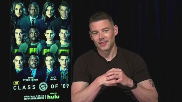 Brian J. Smith chats ‘Class of ’09’ on Hulu – PIX11