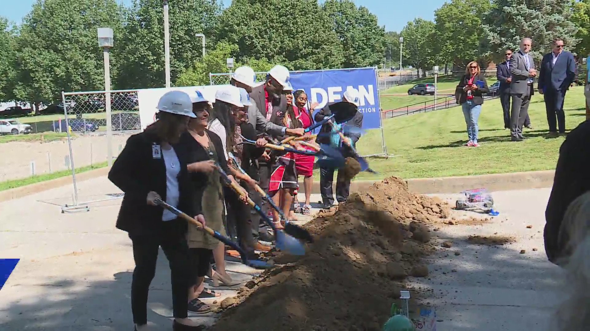 STLCC Flo Valley breaks ground on advanced manufacturing center – FOX 2