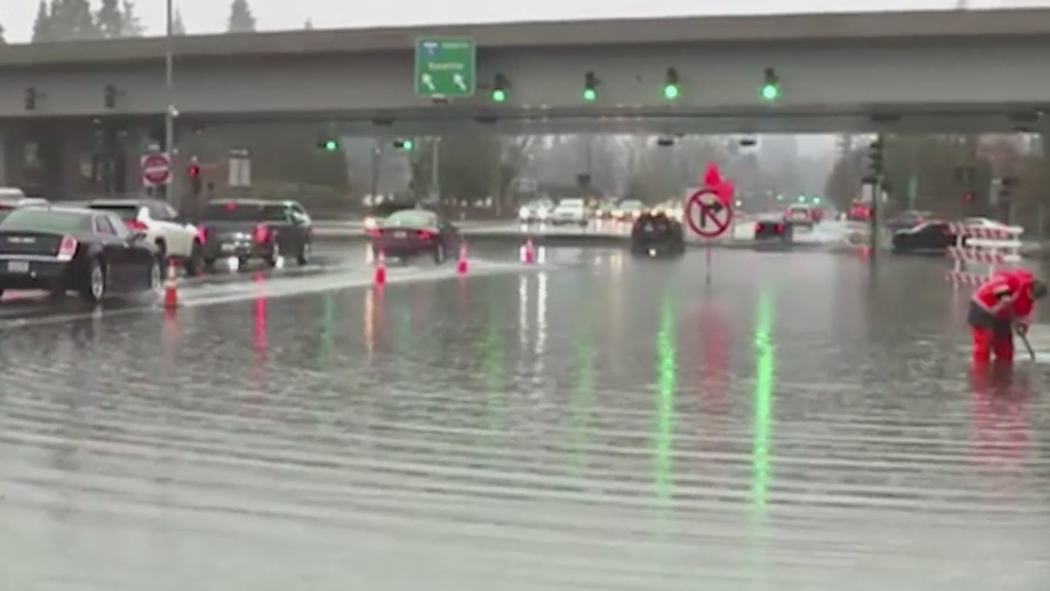 Officials warn of possible flooding, outages amid PNW rain, wind – KOIN.com