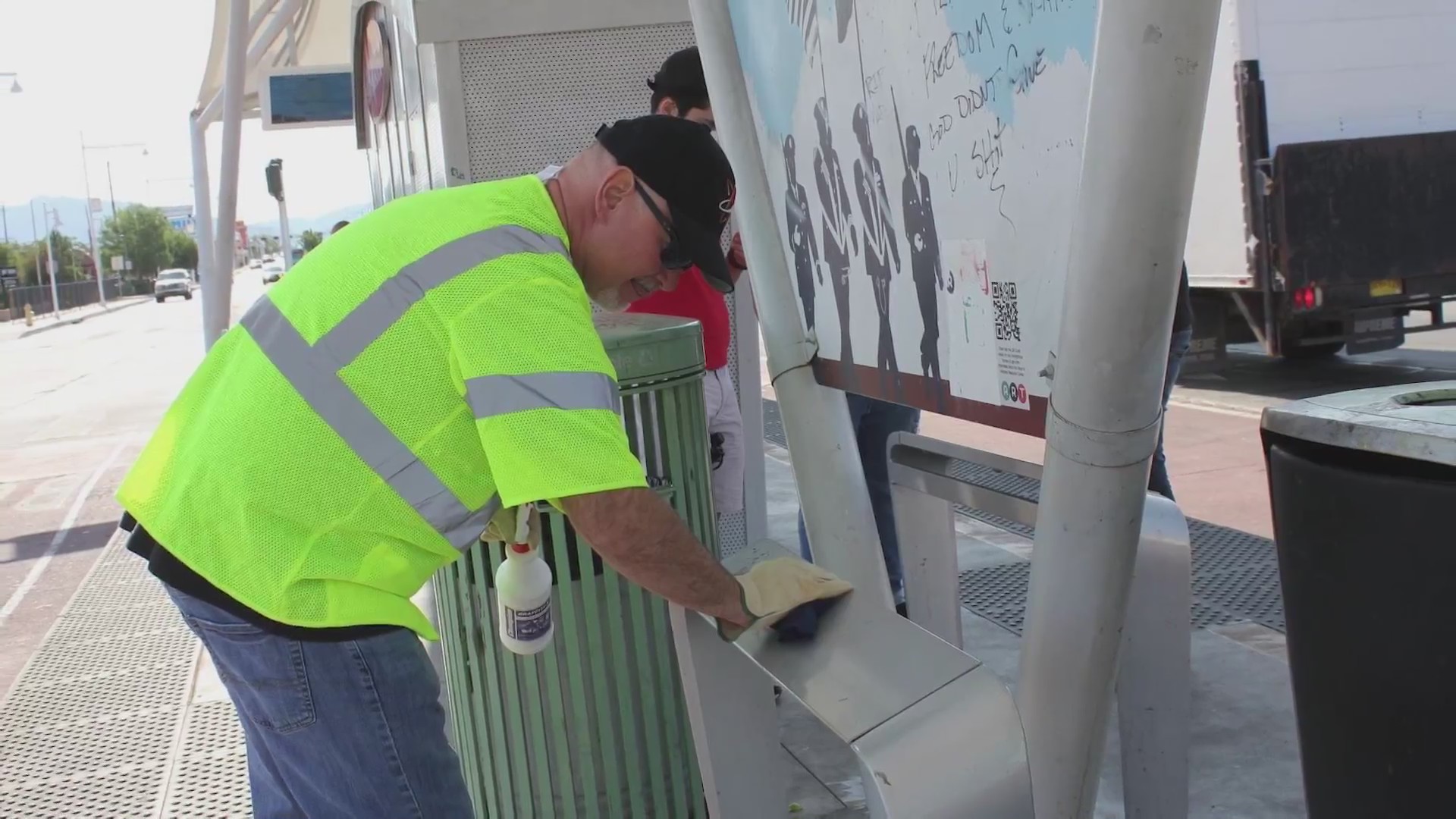 ABQ Ride hosts 2nd annual ‘Bus Stop Cleanup’ – KRQE NEWS 13 – Breaking ...