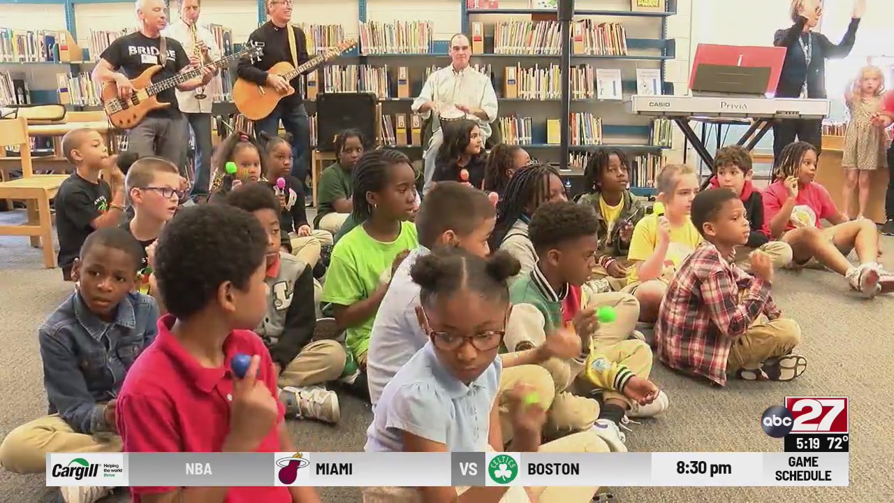 Elementary school students learn computer science through music – ABC27