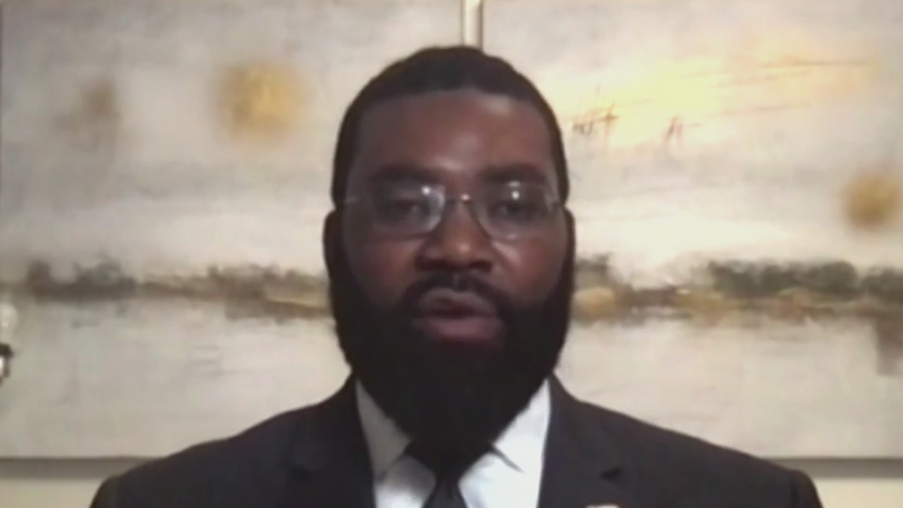 Grand jury foreperson’s media blitz ‘improper,’ ex-prosecutor says ...