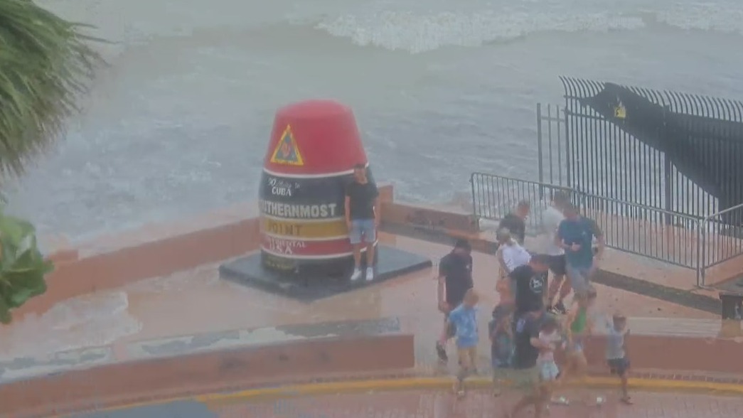 Meteorologist charts path of Hurricane Idalia | NewsNation Now – NewsNation