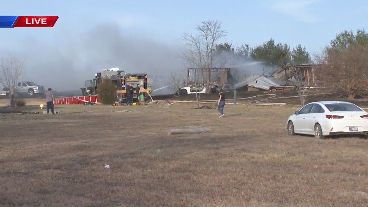 Crews battling fire in Gibson County – Eyewitness News (WEHT/WTVW)