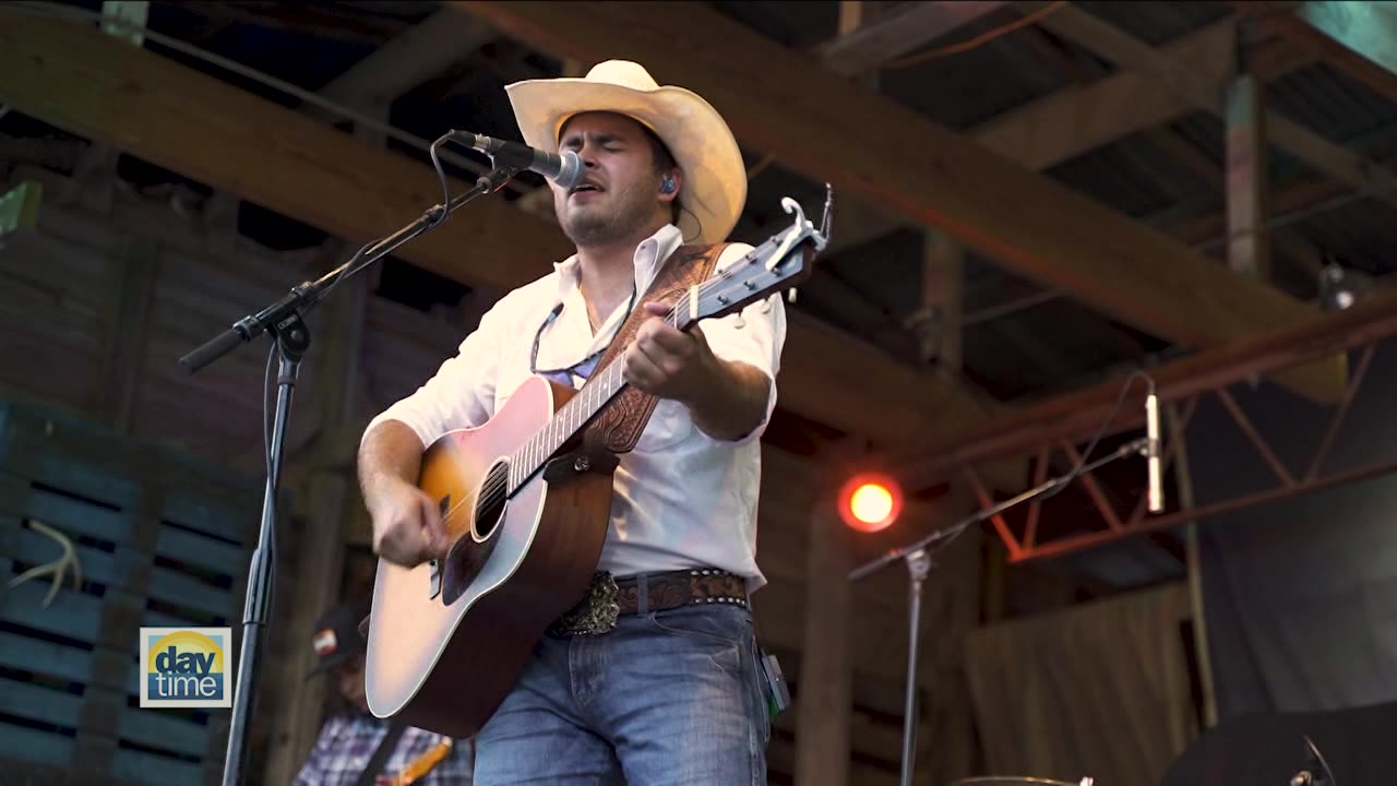 Clay Hollis – WFLA