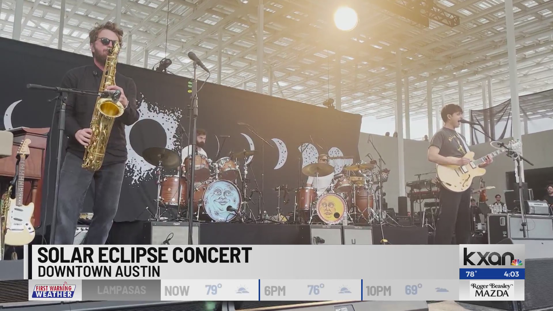 Austin hosts Vampire Weekend’s sold-out solar eclipse show at Moody Amphitheater – KXAN Austin