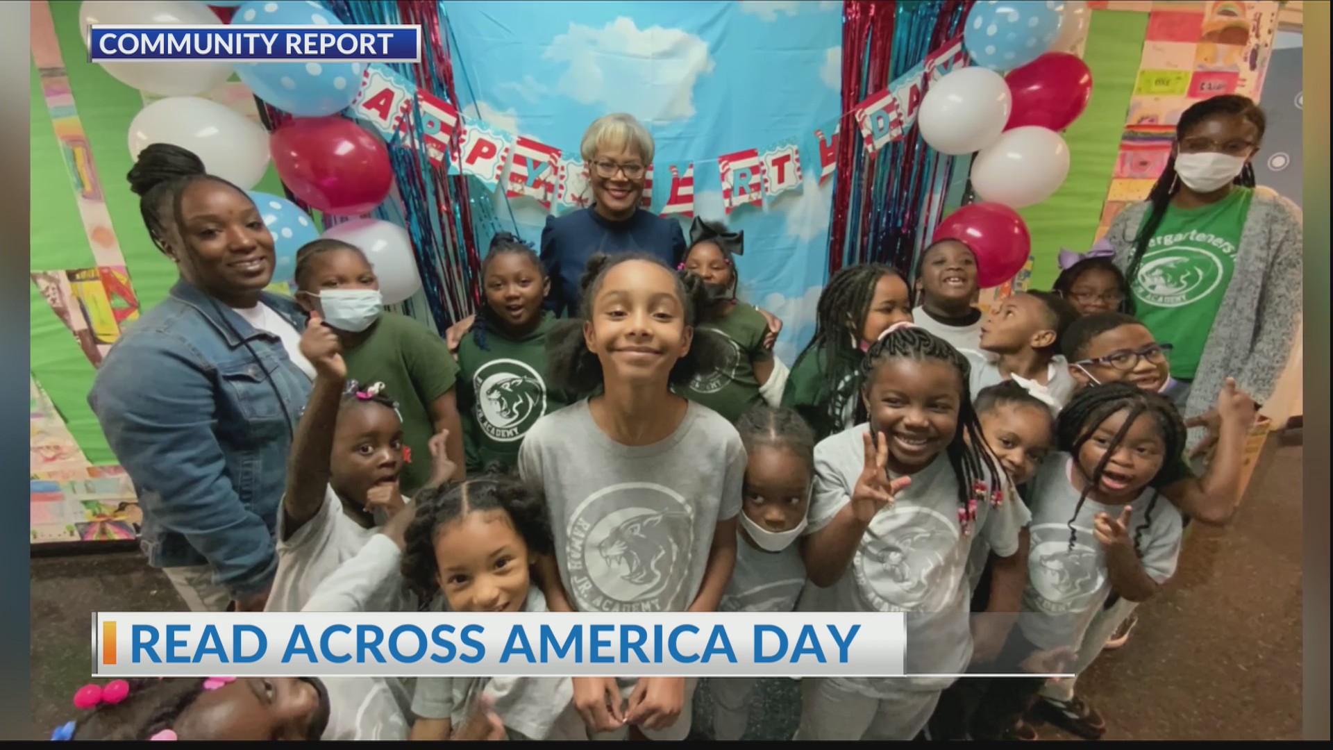 WSAV’s Kim Gusby reads to students for Read Across America Day – WSAV-TV