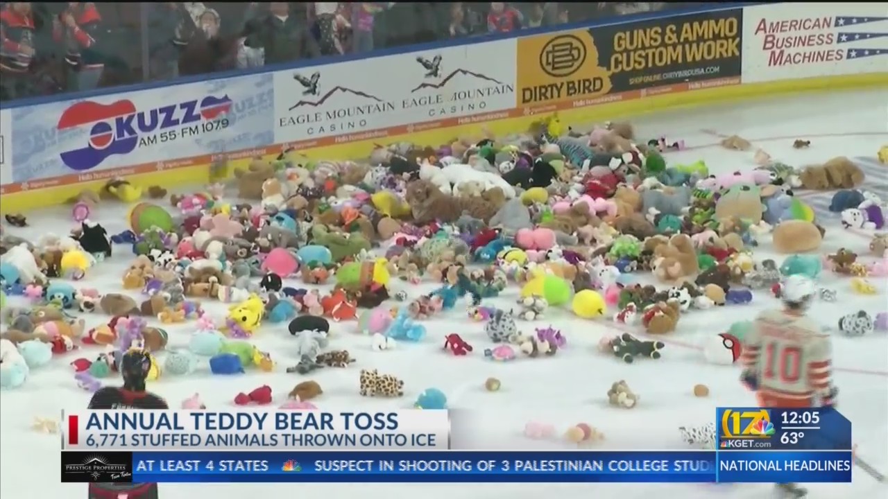 Bakersfield Condors’ Teddy Bear Toss crowd breaks record – KGET 17