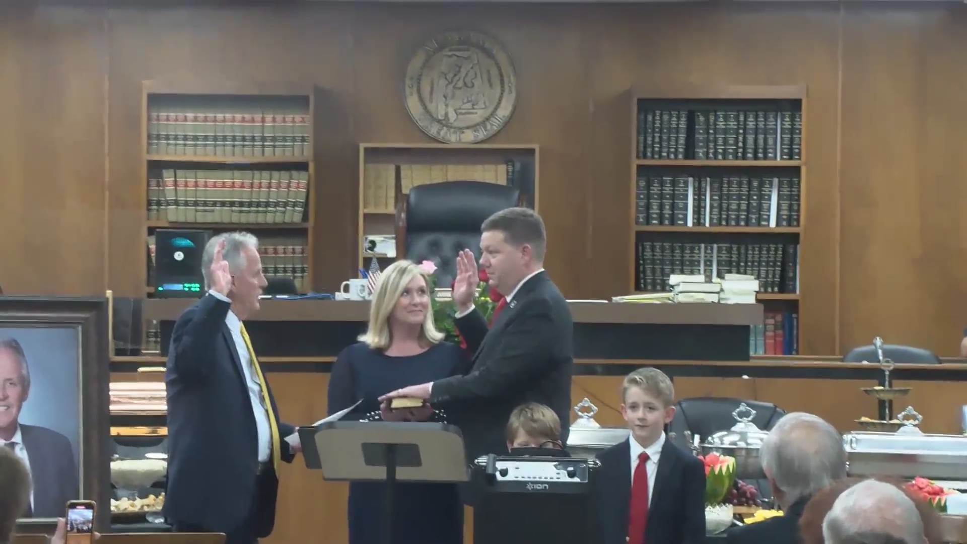 Chris Richardson being sworn as Houston and Henry County judge – WDHN ...