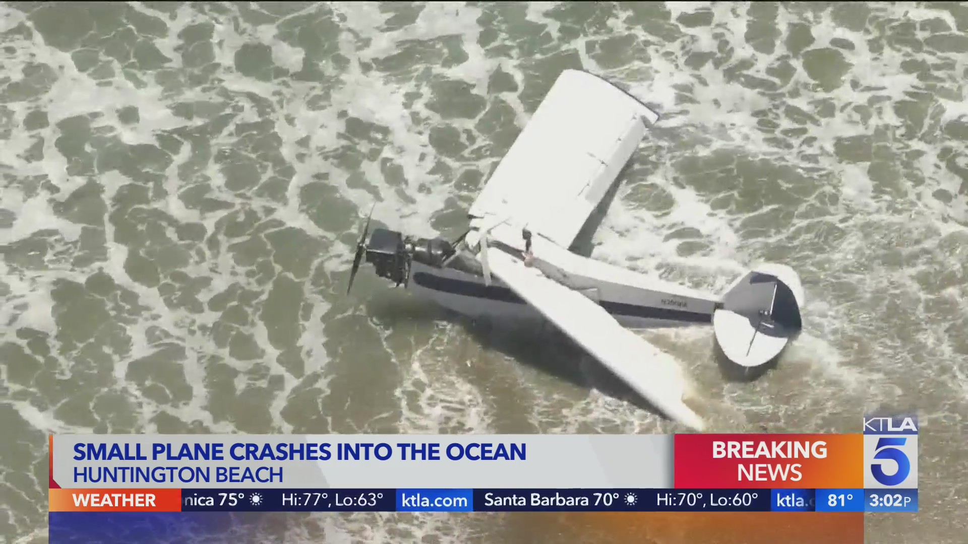 Plane crashes into ocean in Huntington Beach; pilot injured – KTLA