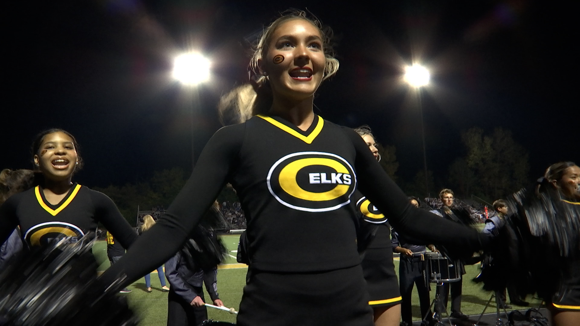 Cheerleaders of the Week: Centerville Elks – WDTN.com