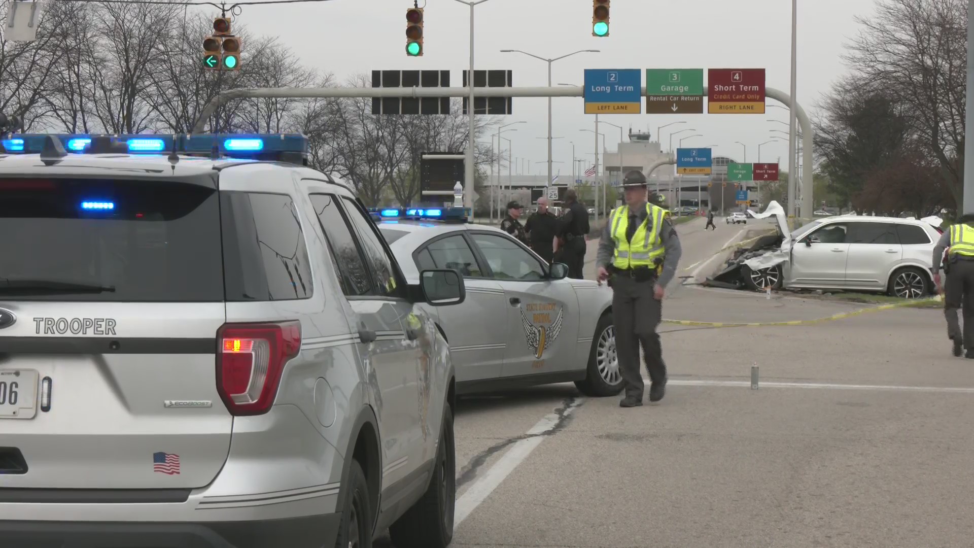 RAW: Aftermath of fatal 2-vehicle crash near Dayton International ...