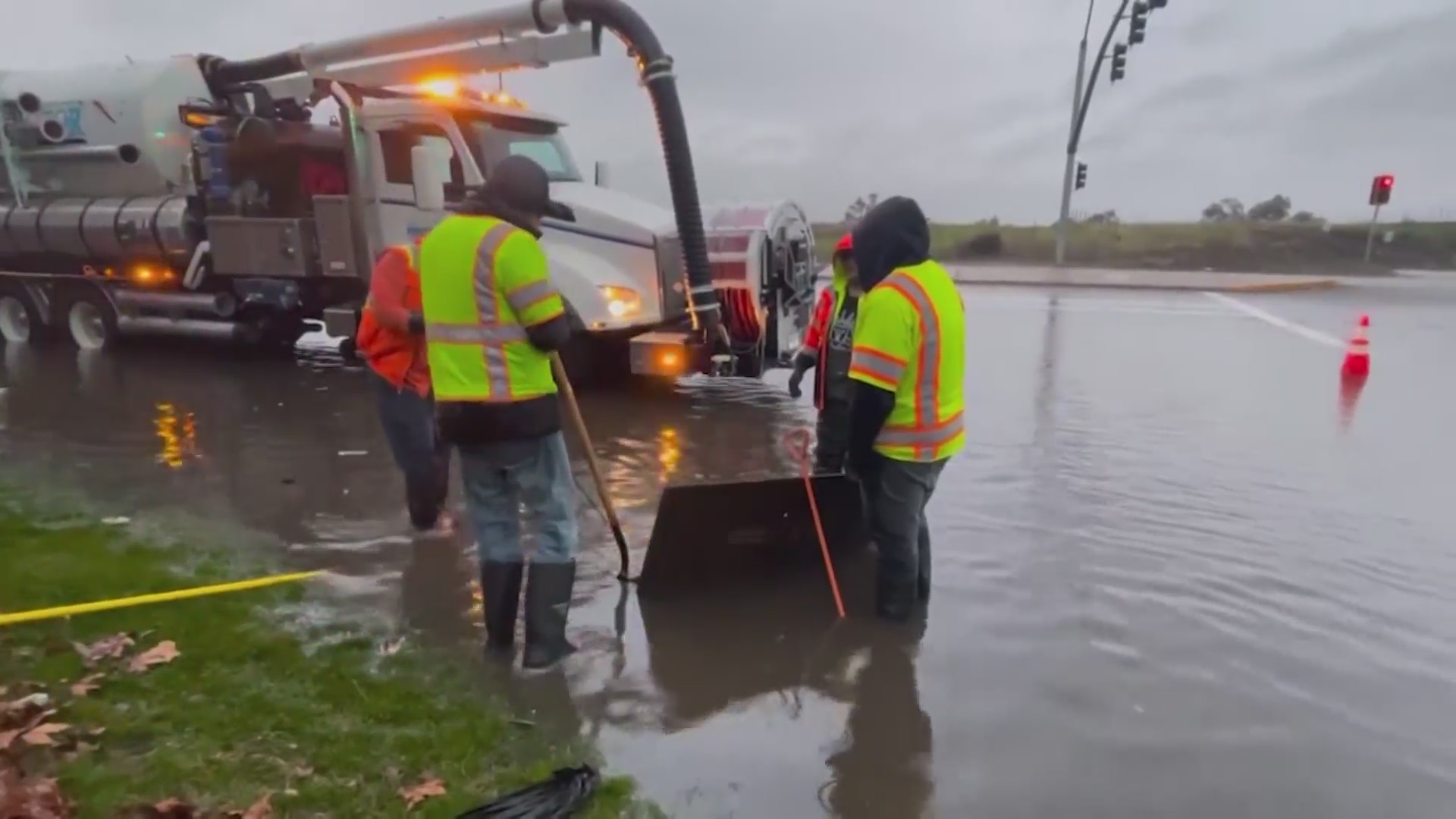 Crews busy cleaning up what Fresno storm left behind – CBS47 and KSEE24 ...