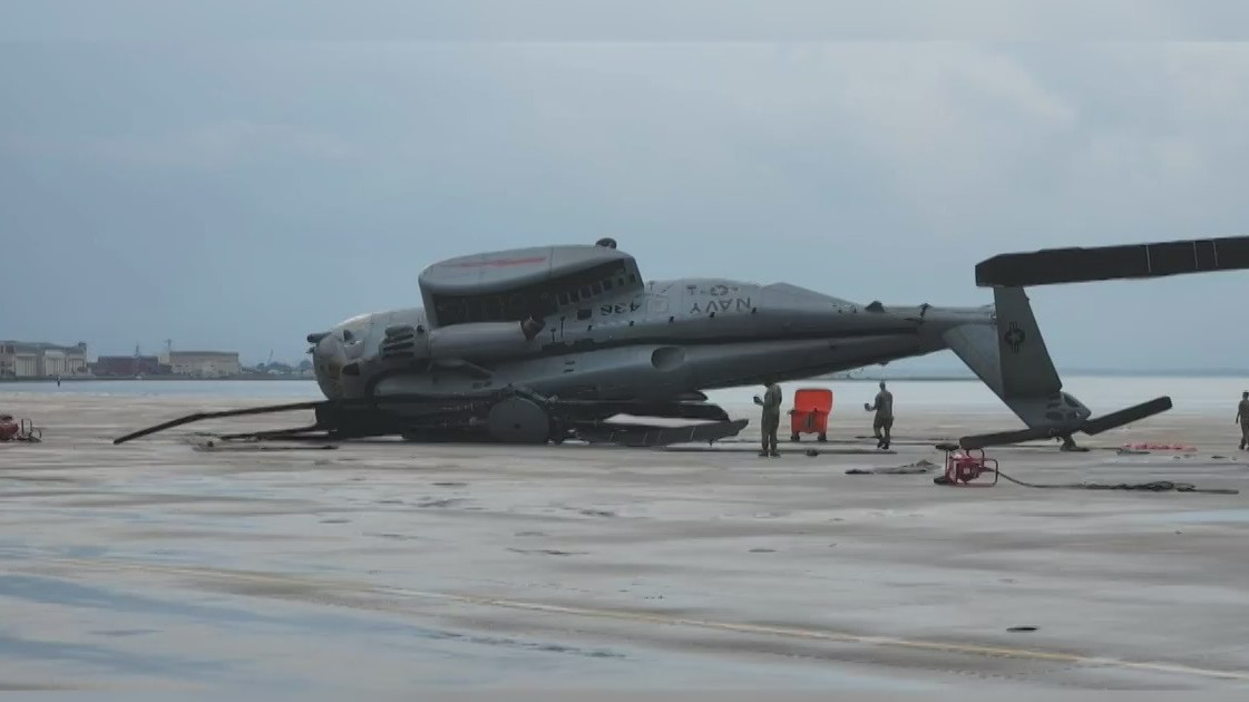 10 Navy helicopters damaged, blown over in 60 mph storm | Rush Hour ...