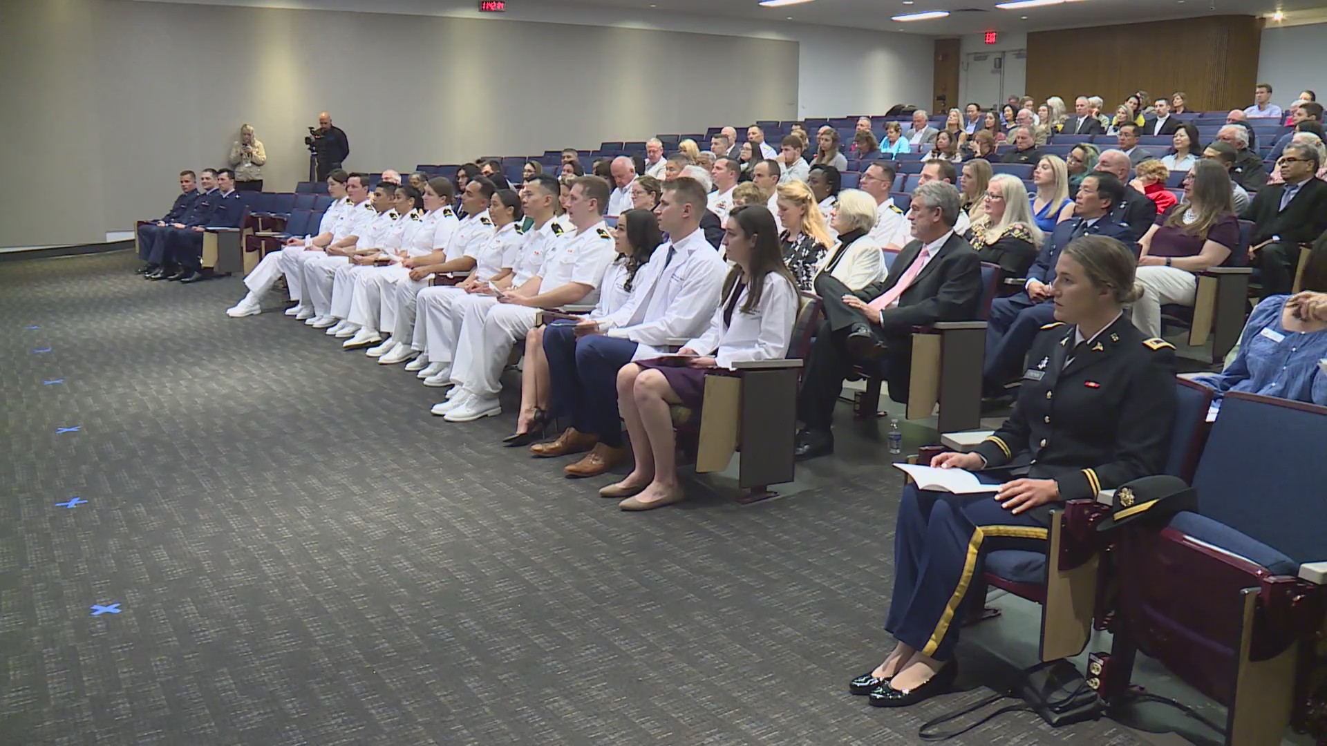EVMS class of ’22 doctors take oath for the military – WAVY.com