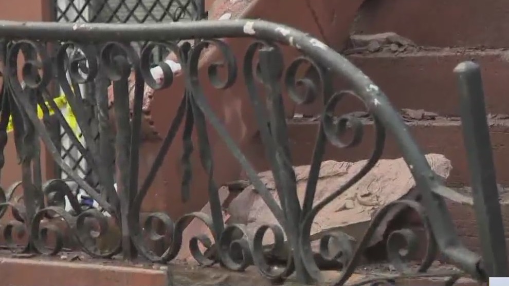 Woman killed by bricks falling from BK brownstone: police – PIX11