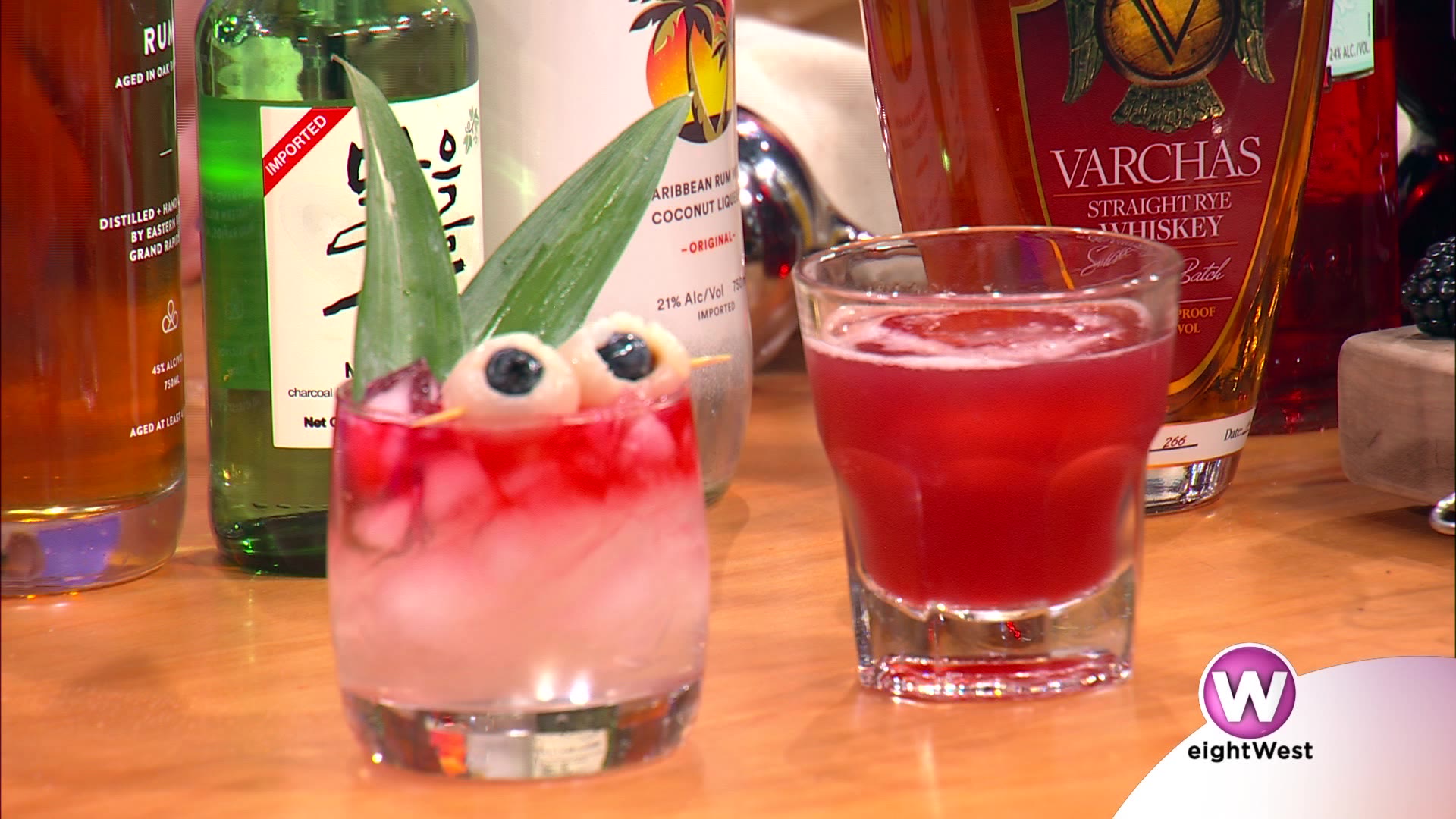 Make these spooky drinks for Halloween weekend – WOODTV.com