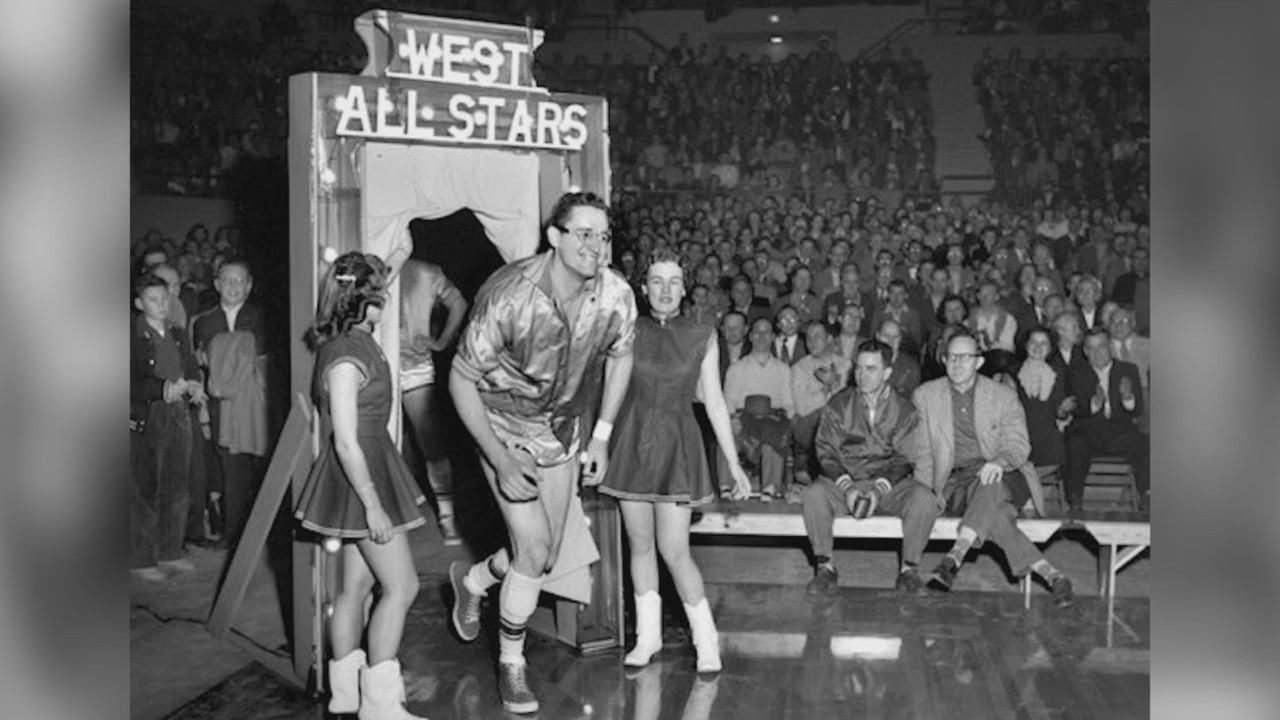 Fort Wayne was ‘Capital of the Sports World” when the Coliseum hosted ...