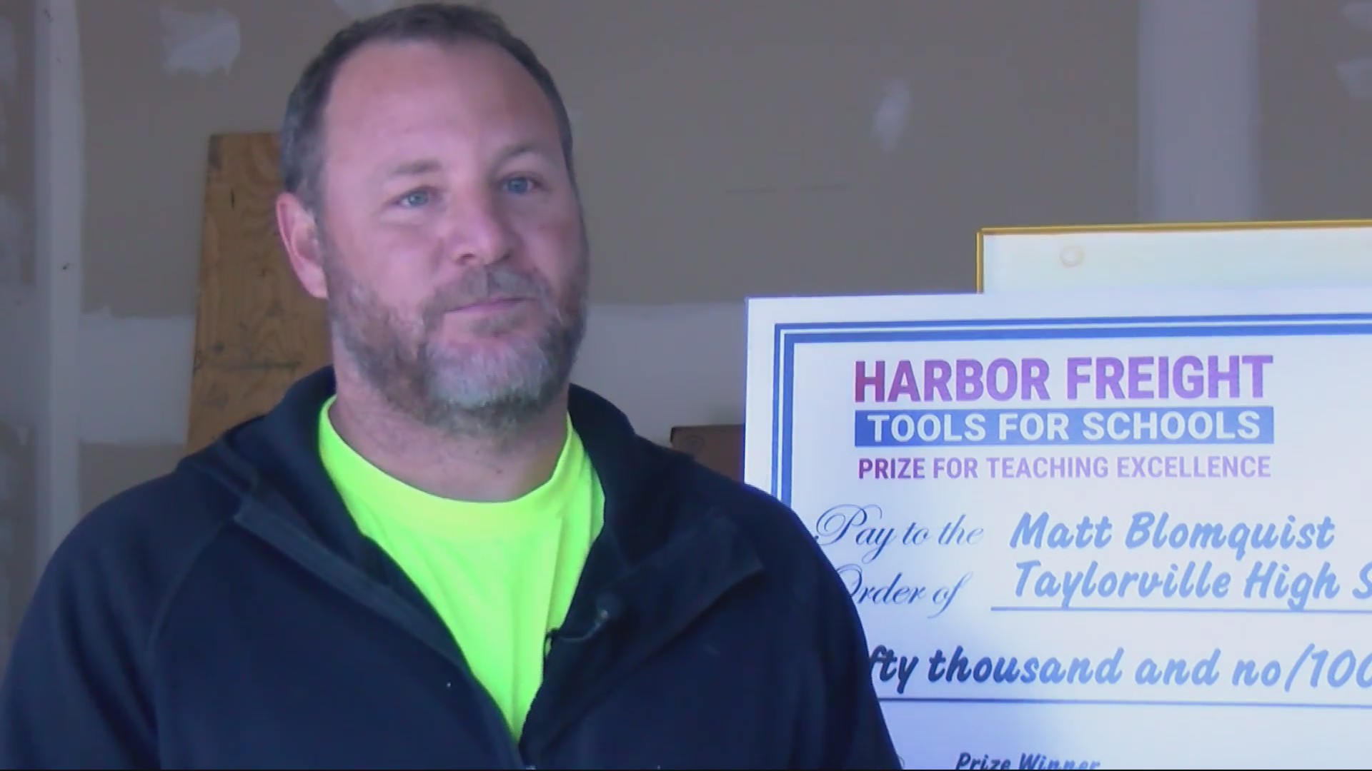 Taylorville High School teacher wins national award, cash prize – WCIA.com