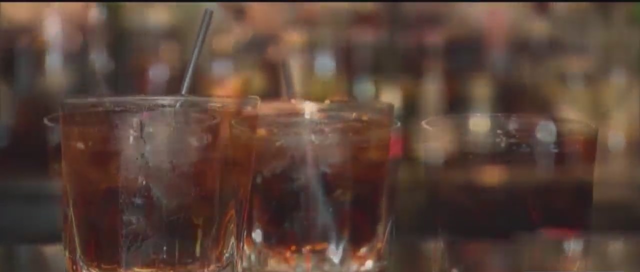 NY bars can serve alcohol Sunday morning, on Bills game – PIX11