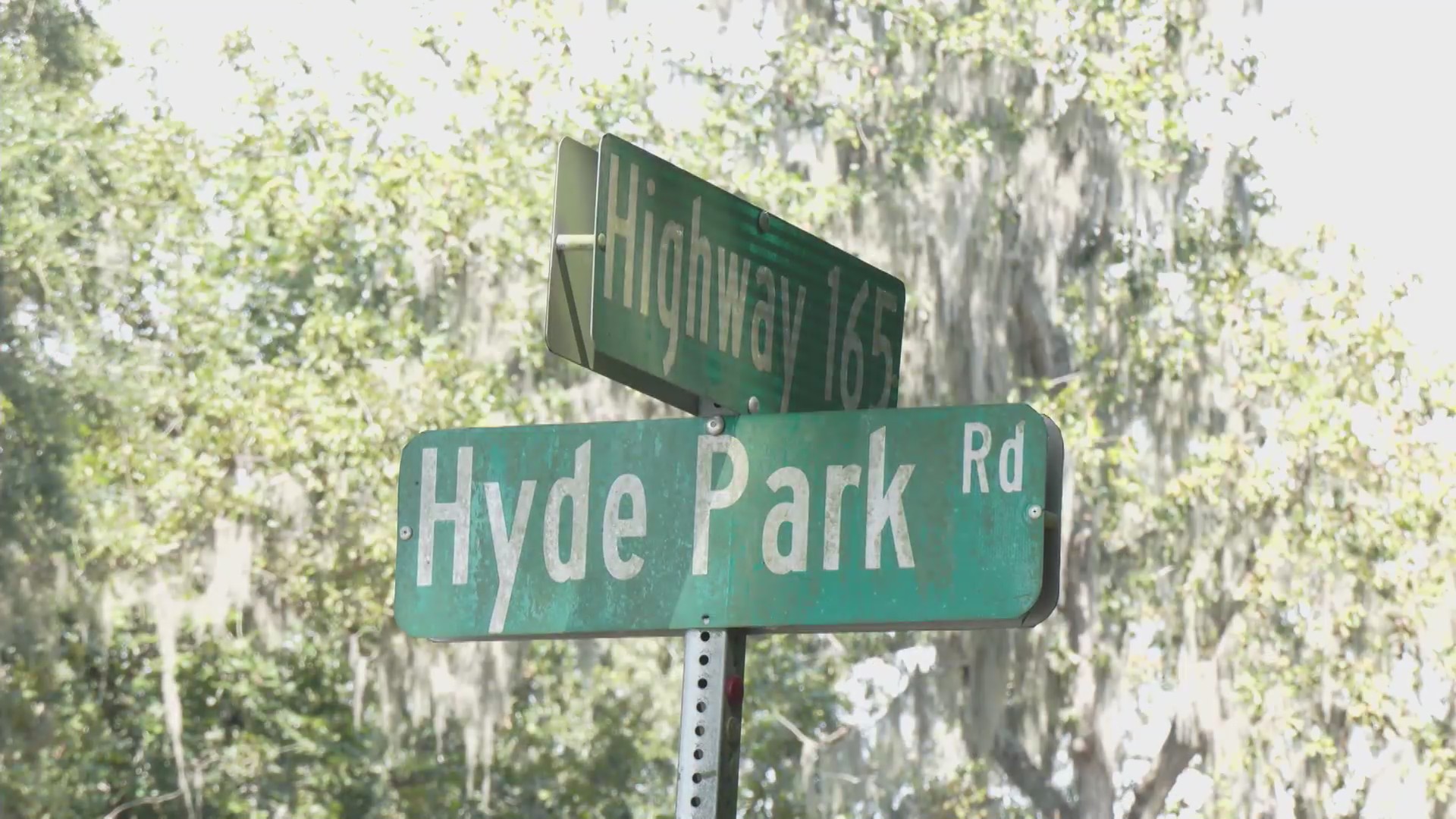 SCDOT trims brush hiding stop sign at dangerous Ravenel intersection ...