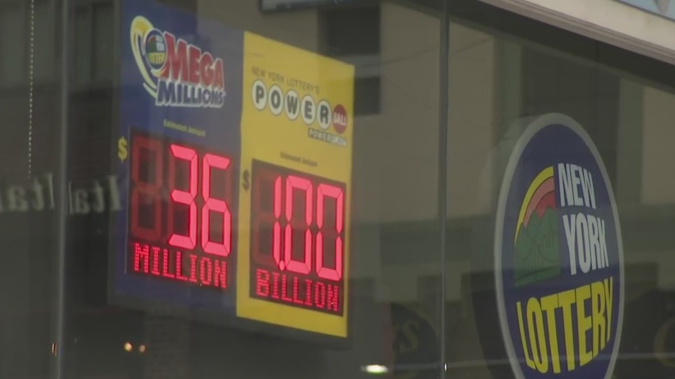 Powerball jackpot reaches $1B as drawing nears – PIX11