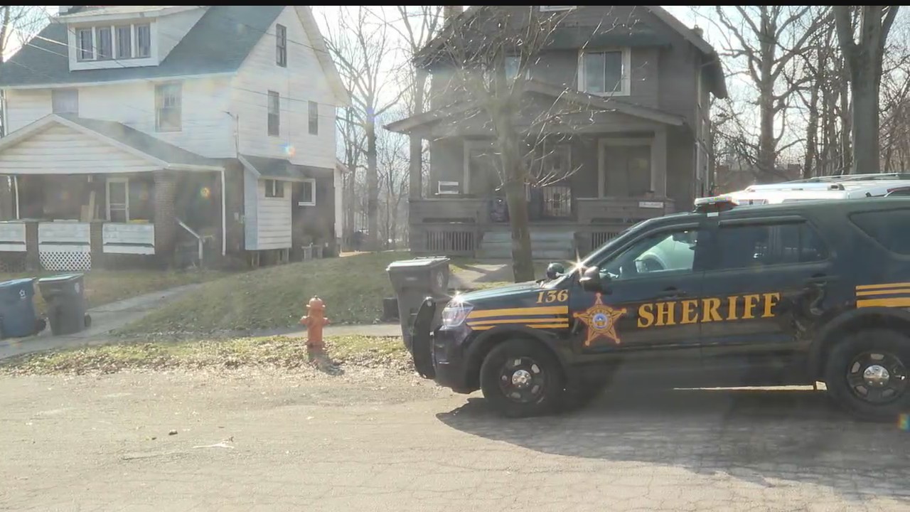 Task force searches homes in Youngstown – WKBN.com