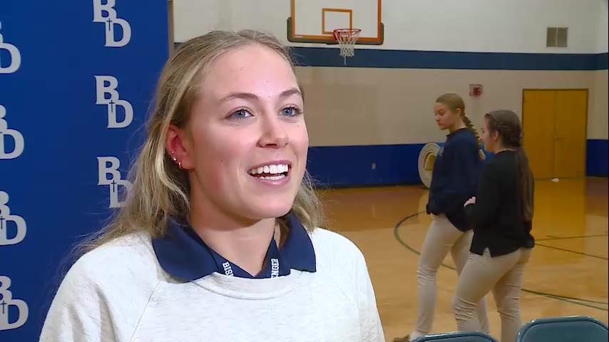Amy Frazier full interview on signing with Dayton golf – WANE 15