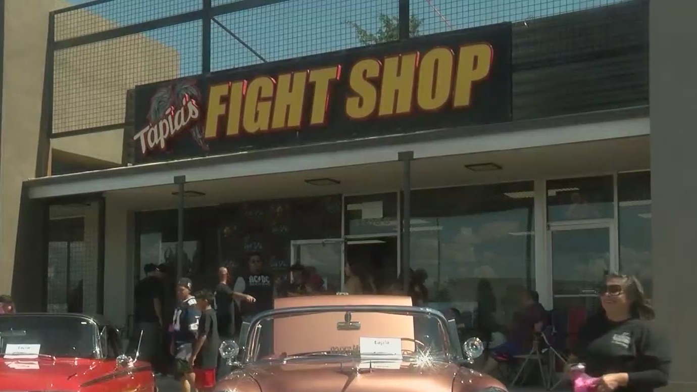 Johnny Tapia’s family opens fight shop in his honor – KRQE NEWS 13 ...