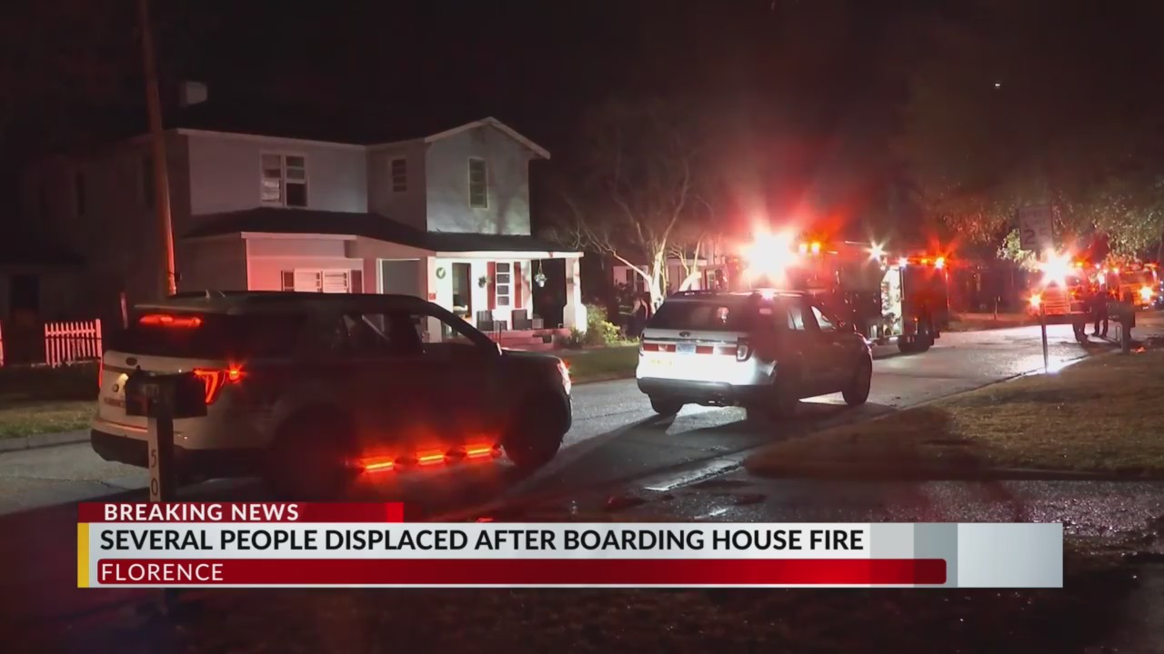 8 displaced in boarding house fire in Florence, official says – WBTW