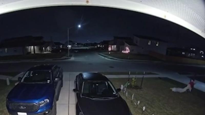 CAUGHT ON CAMERA: Outdoor Christmas decorations stolen in Austin ...