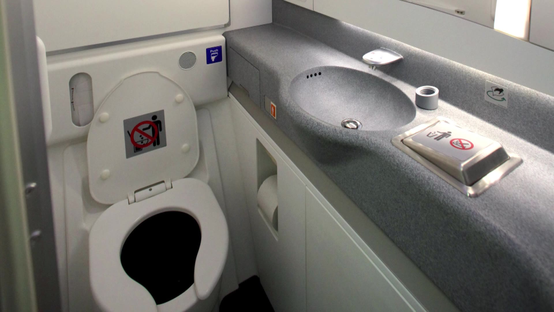 ‘It’s a game changer’: Wounded veteran celebrates new airplane bathroom ...