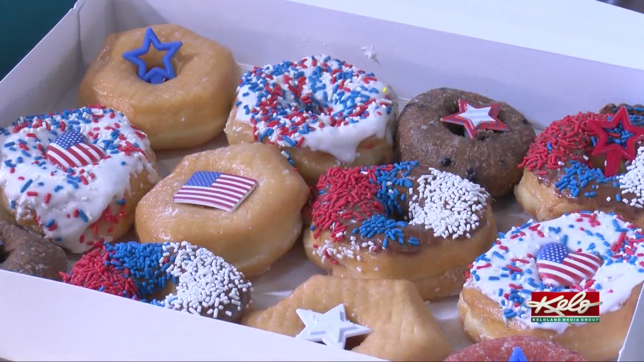 Flyboy preparing for Veterans Day with patriotic donuts – KELOLAND.com