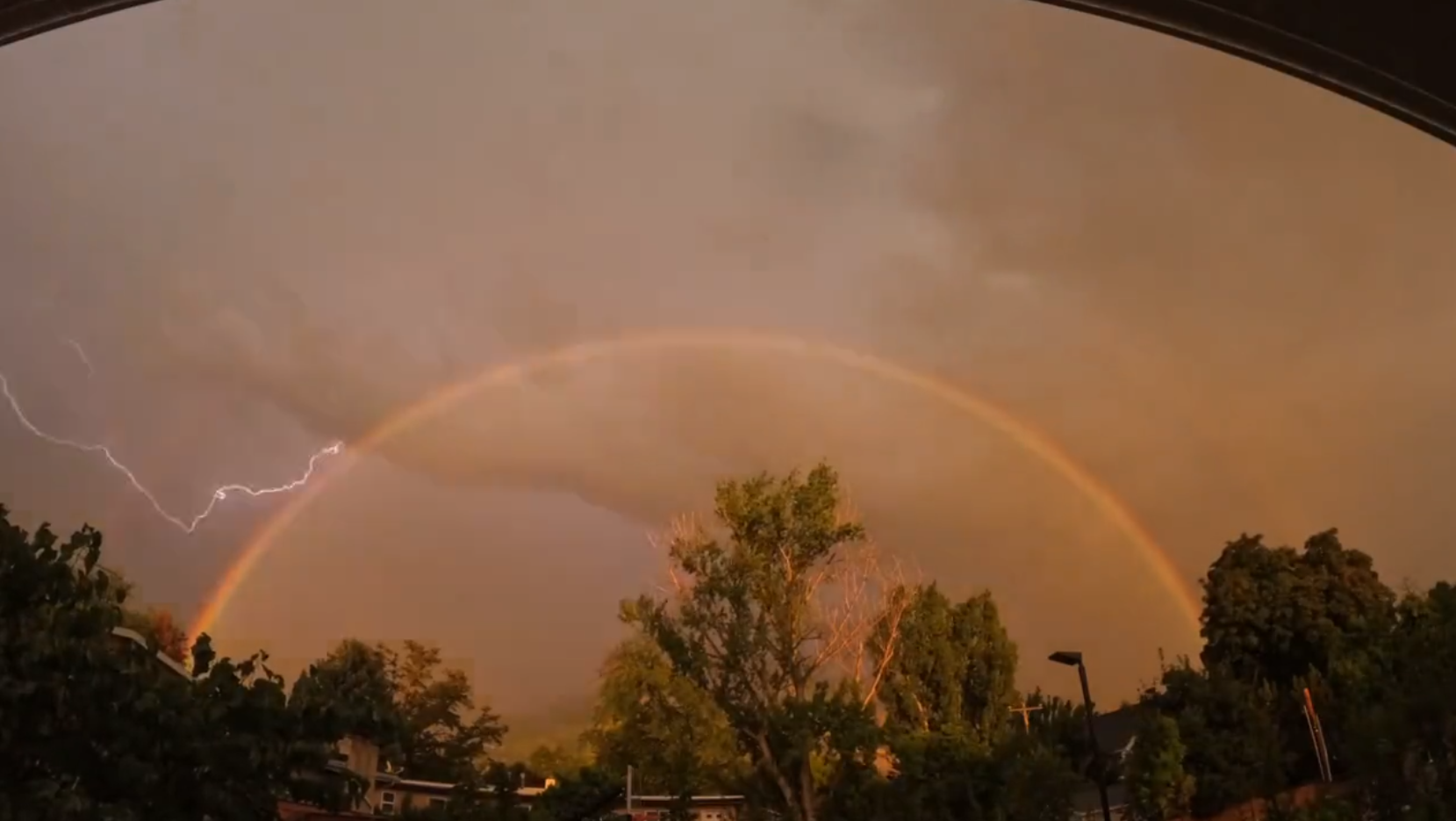 Rainbow and lightning seen amid weather warnings in Utah – WNCT