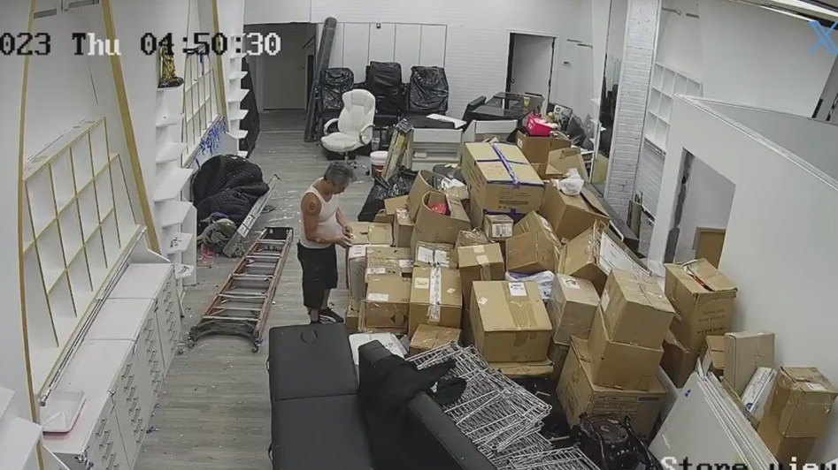 Video: Man set fire to wife’s nail salon in NYC: FDNY – PIX11