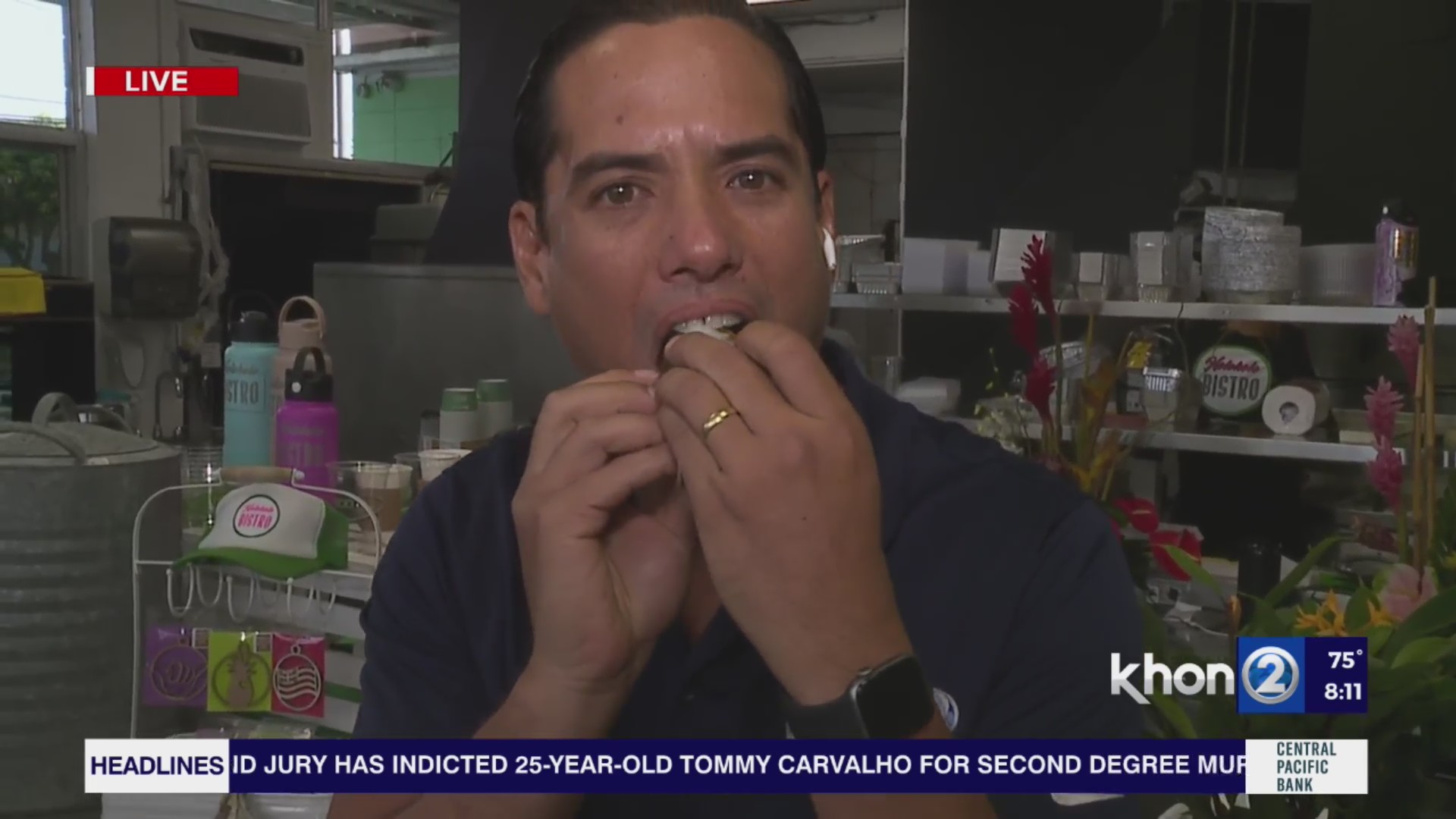 Chris Latronic is LIVE at Holoholo Bistro’s new location – KHON2