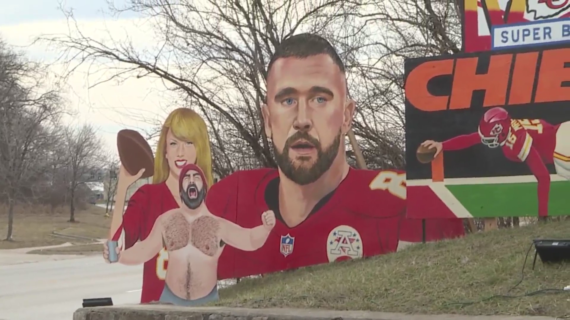 Chiefs fans going over the top with displays across the metro – FOX 4 ...