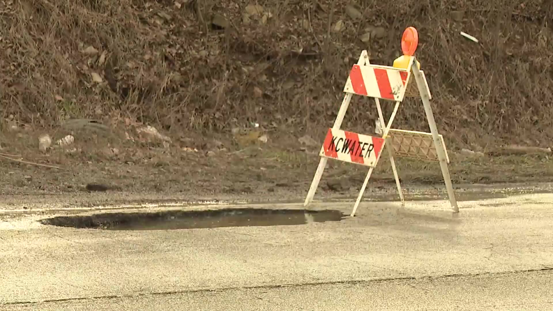Pothole blamed in crash that injured Independence girl – FOX 4 Kansas ...