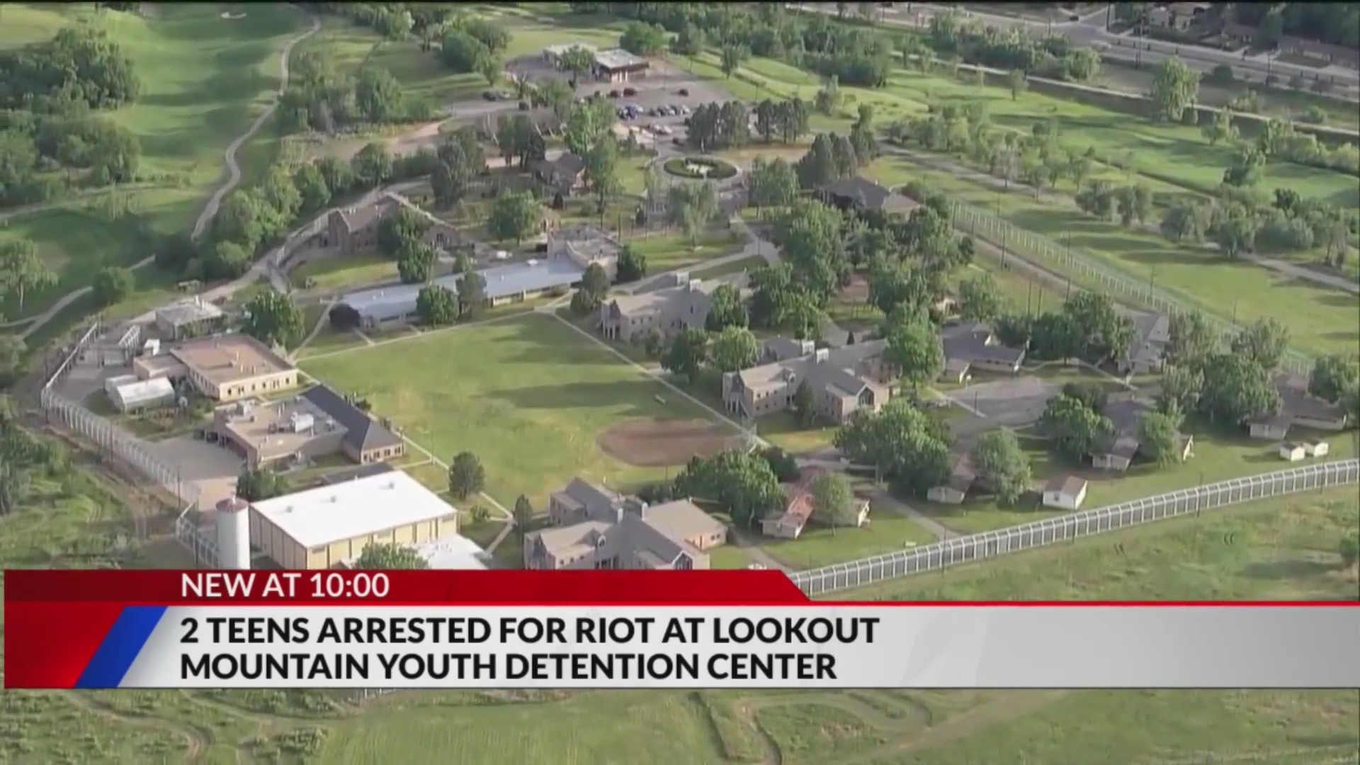 2 teens facing charges for detention center riot – FOX31 Denver