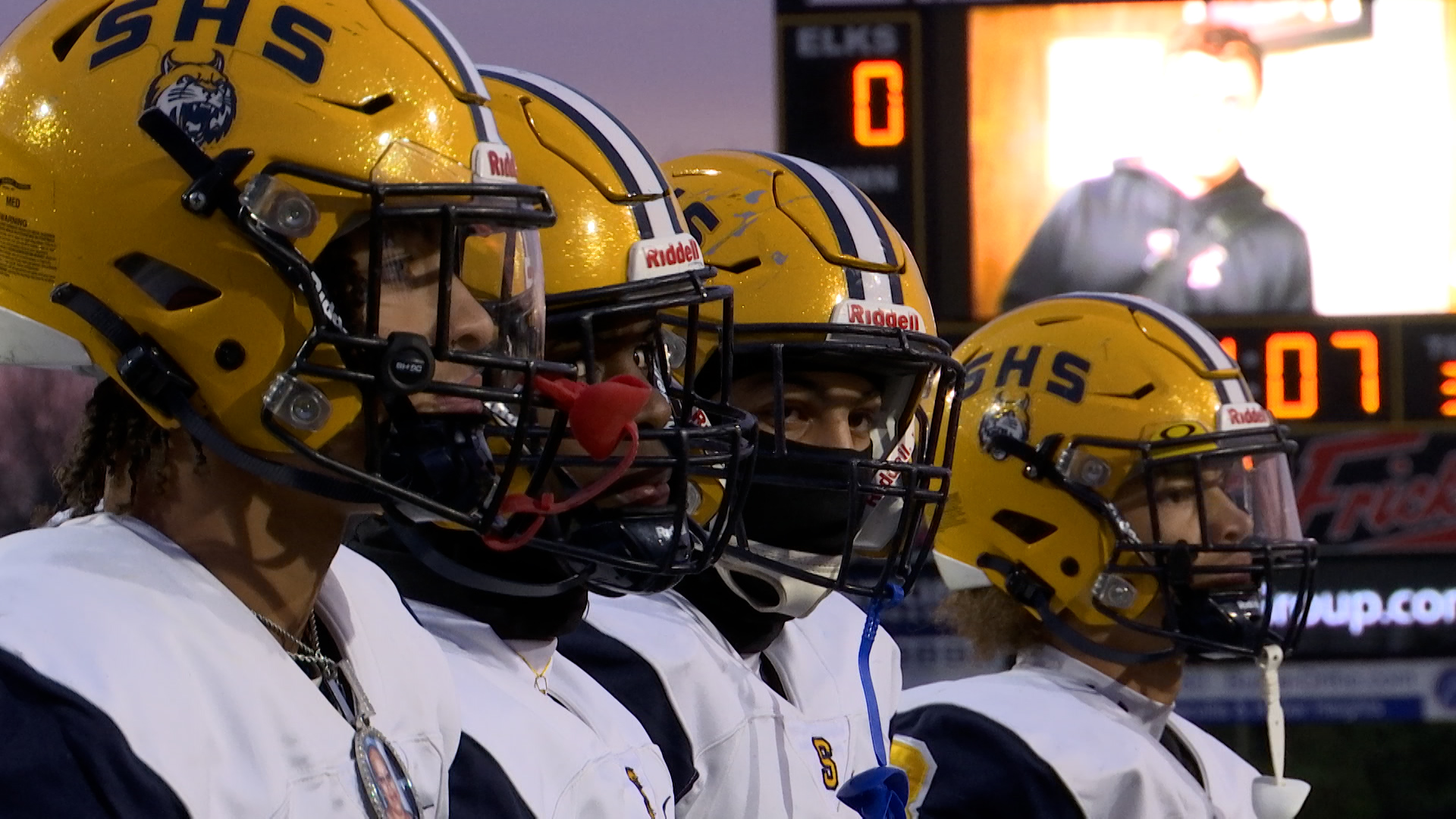 Springfield tops GWOC champ Centerville 17-10 in playoffs – WDTN.com