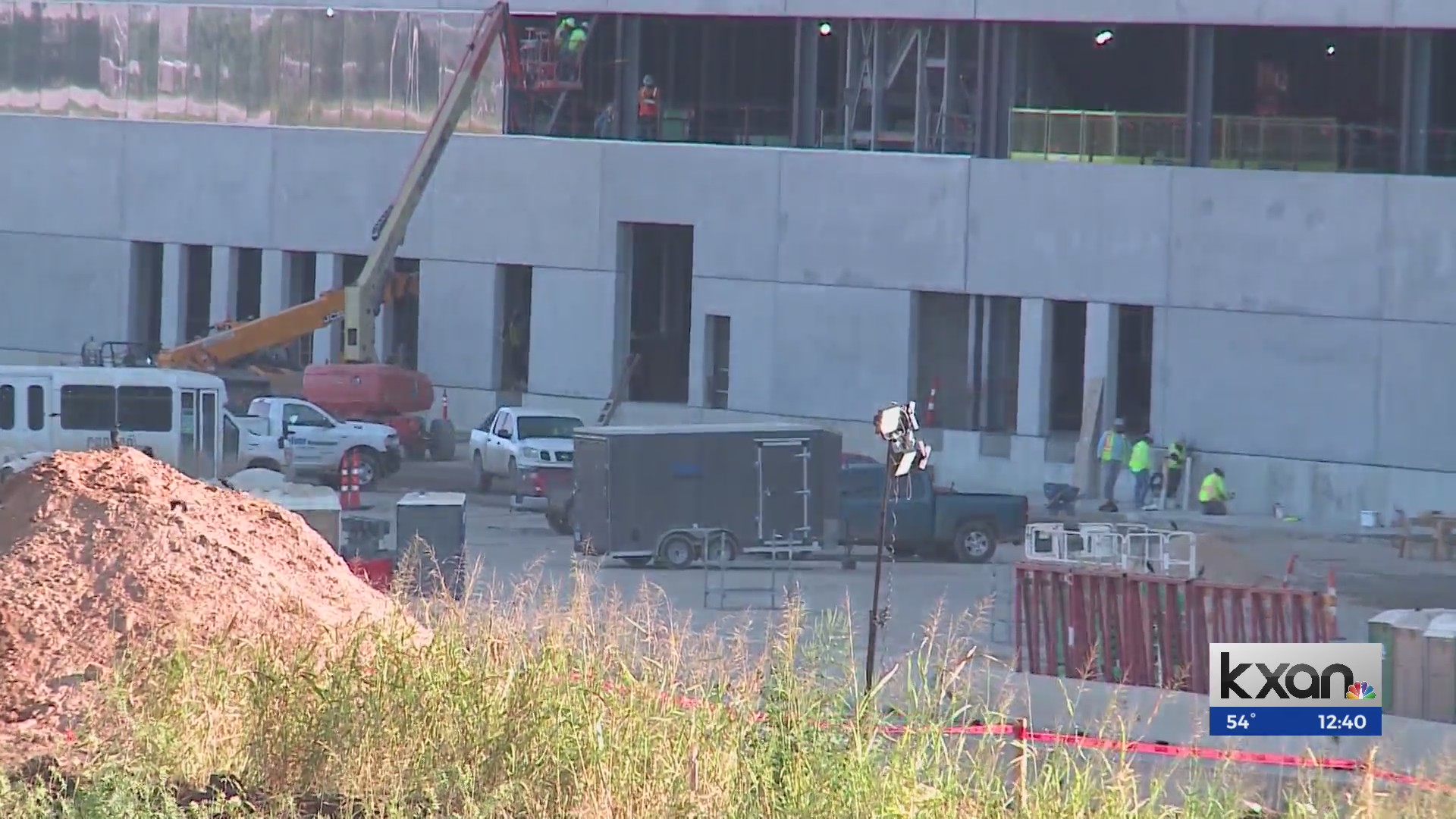 Tesla construction workers KXAN News at Noon – KXAN Austin